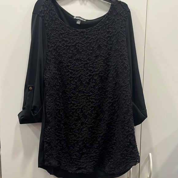 Signature Studio | Tops | Contemporary Style Signature Studio Black ...
